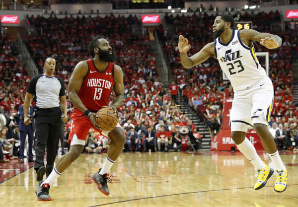 Aprende a hacer el step back de James Harden | Viva Basquet